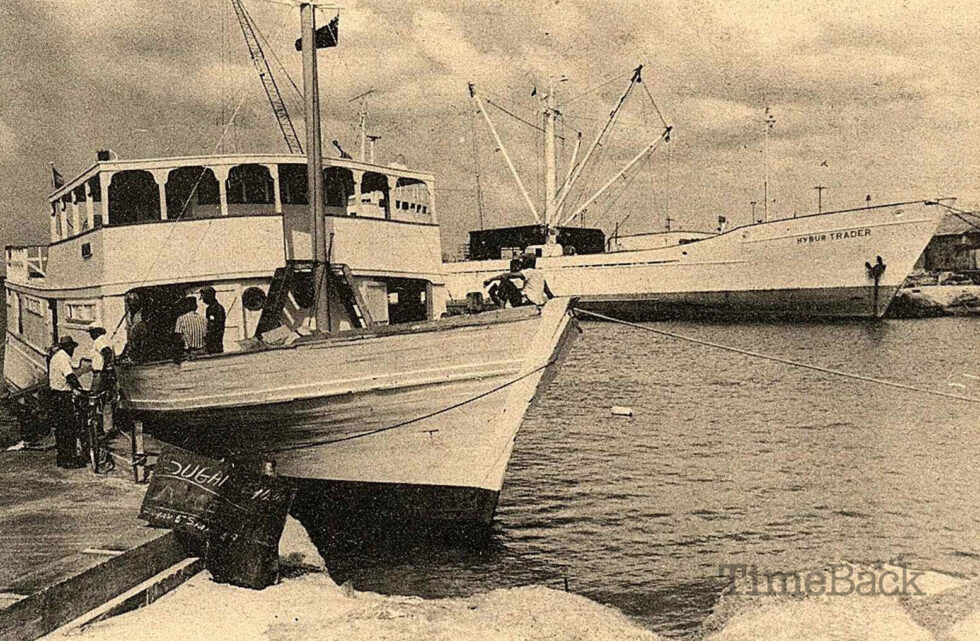 Hybur shipping boats | TimeBack